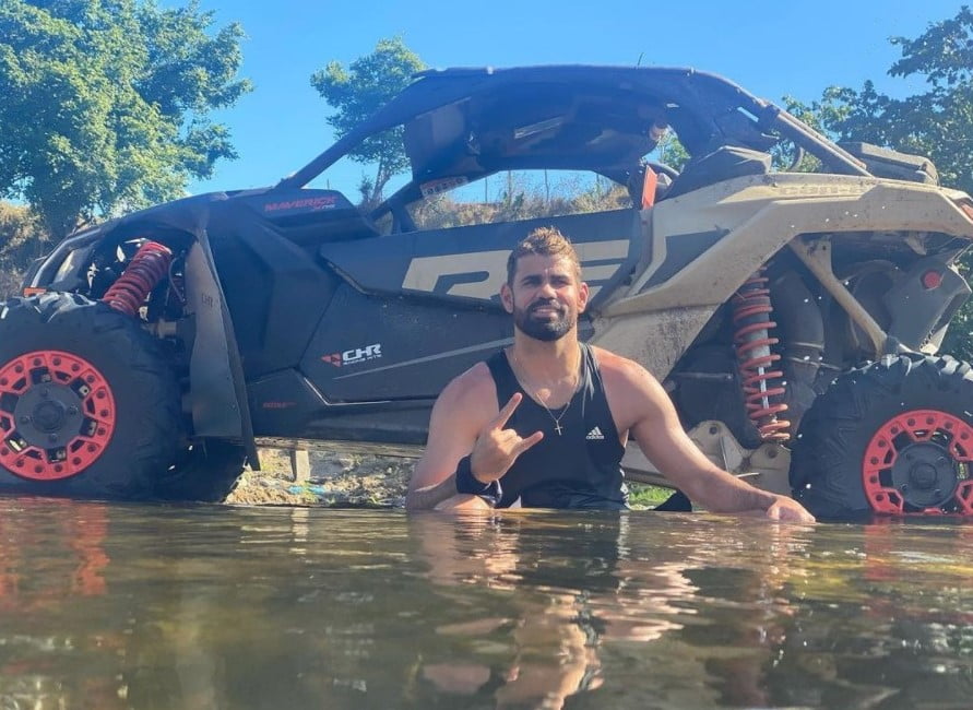 Diego Costa som elsker å kjøre store biler ut i vann har signert for ny ...